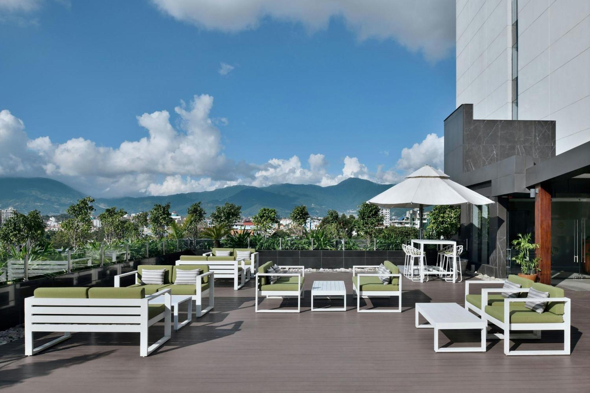 KATHMANDU MARRIOTT HOTEL 5⋆ ::: KATHMANDU, NEPAL ::: COMPARE HOTEL RATES